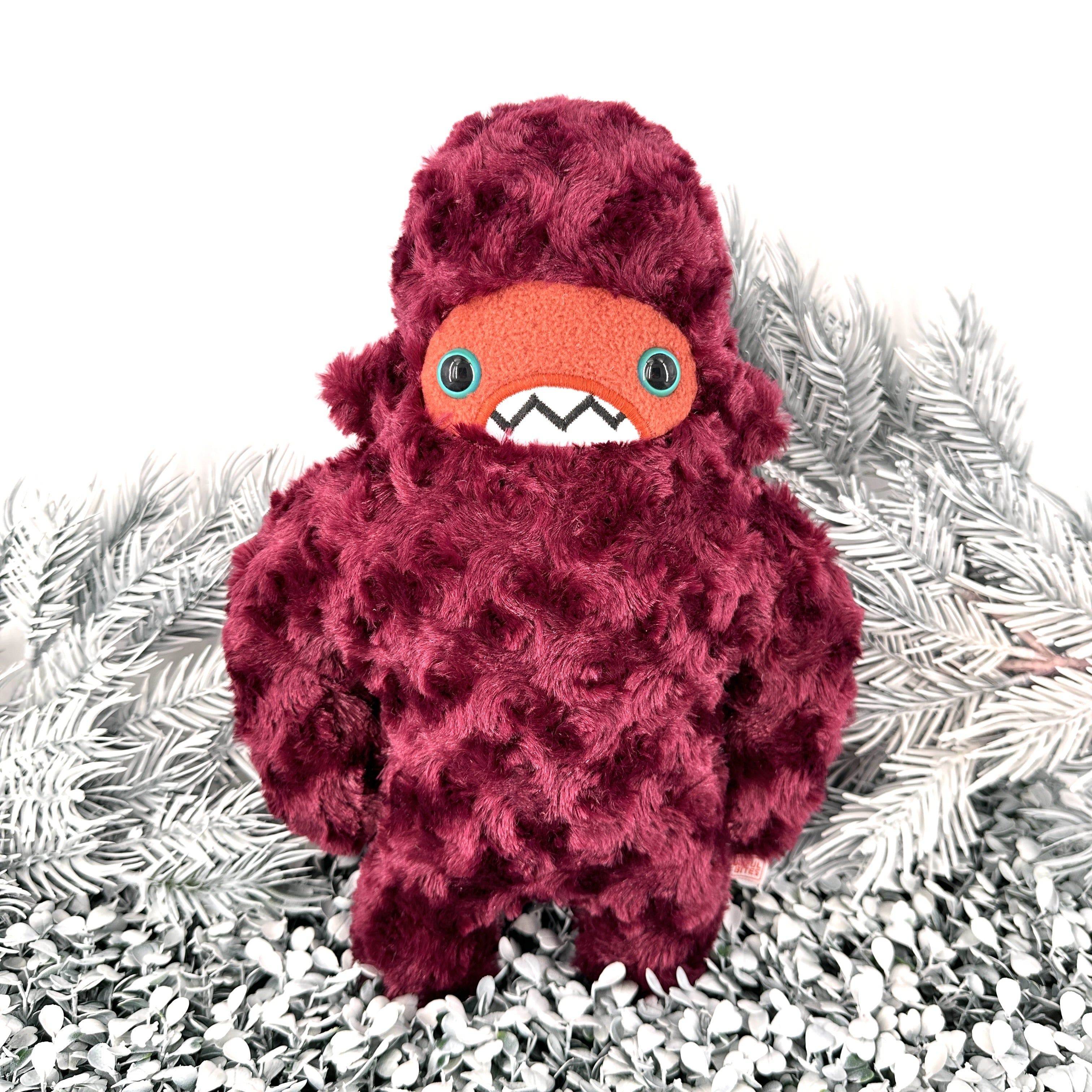Woolly Yeti - burgundy – Careful it Bites